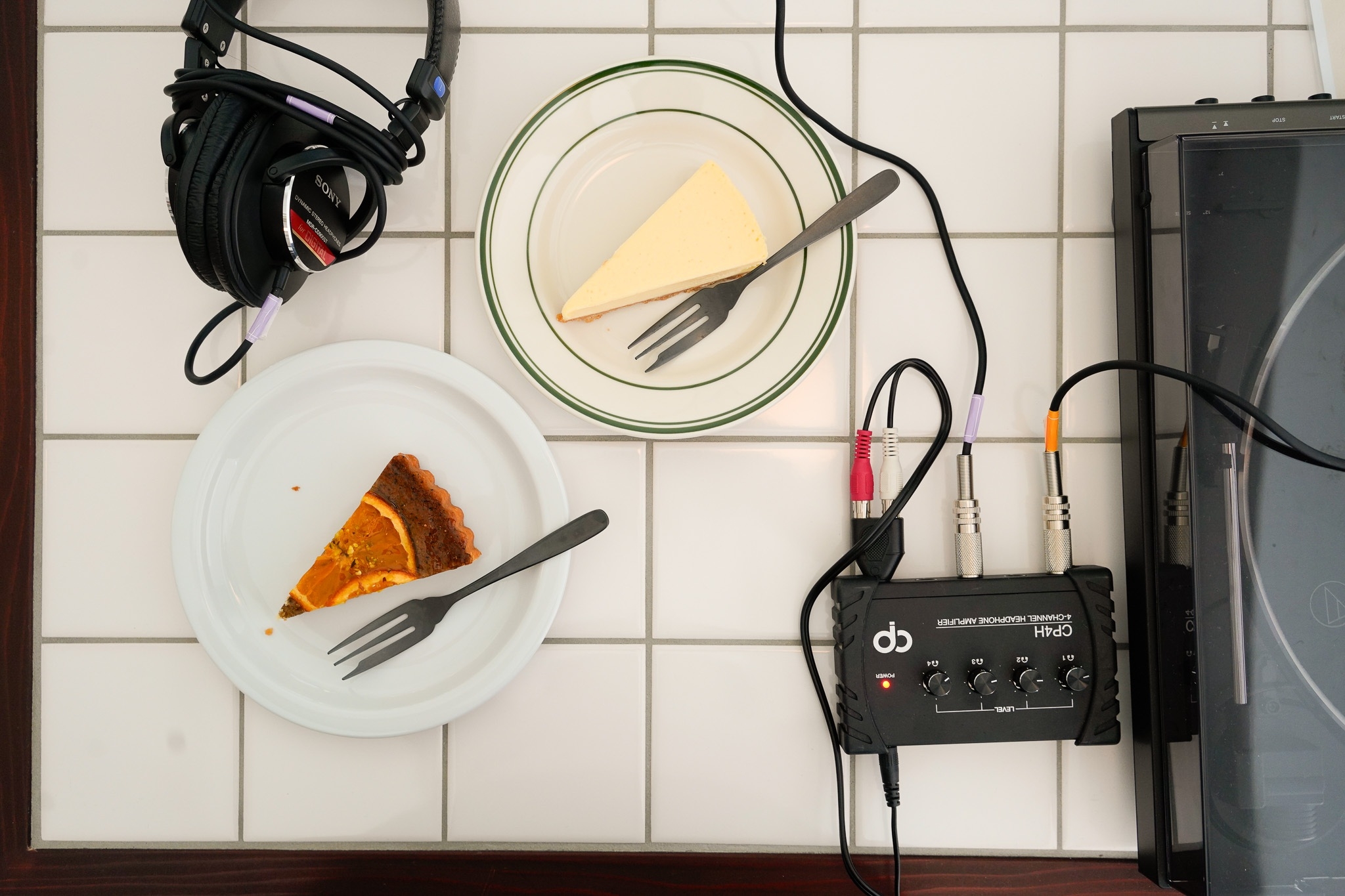 RECOCO(レココ) 渋谷＆下北沢 レコードが聴けるカフェ